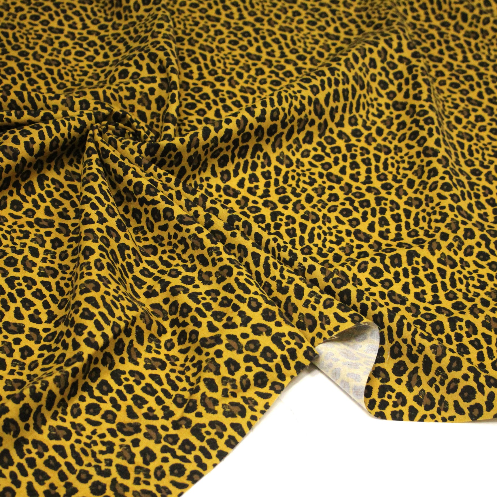 Collection des tissus et mercerie motif Léopard — TissusPapi.com