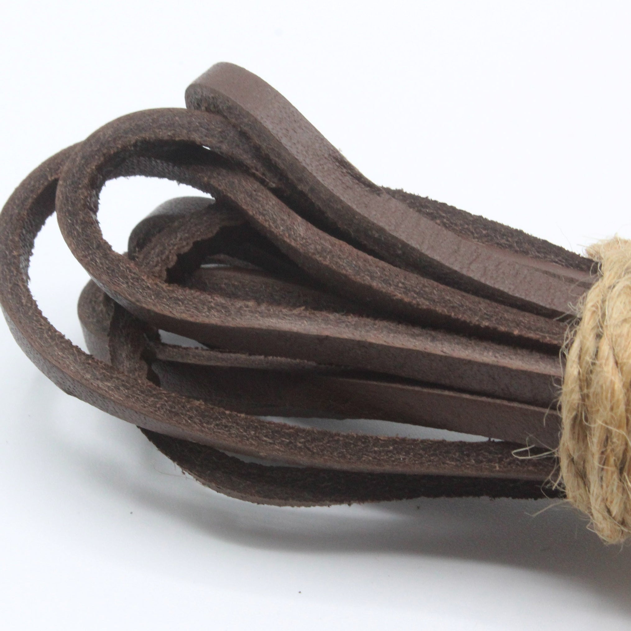 Paire de lacets en cuir marron - 110cm de long - Fabriqué en France ...